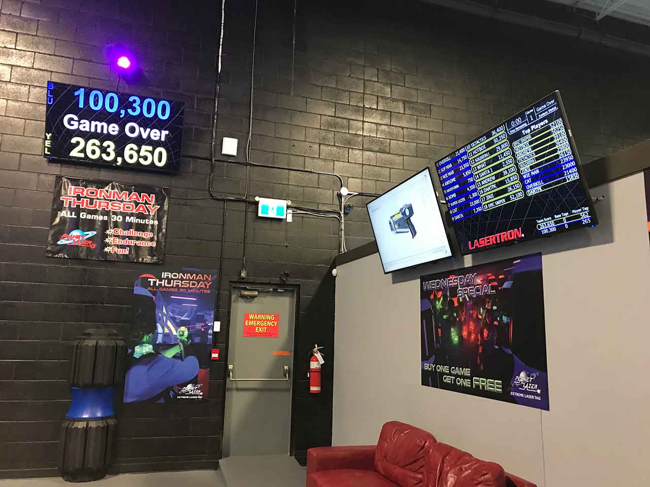 【Planet Lazer】バンクーバーで Laser tag(レーザータグ)に挑戦しよう！